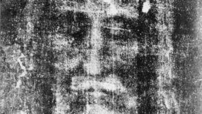 8 Reasons Why the Shroud of Turin Might Be the Burial Cloth of Jesus ...